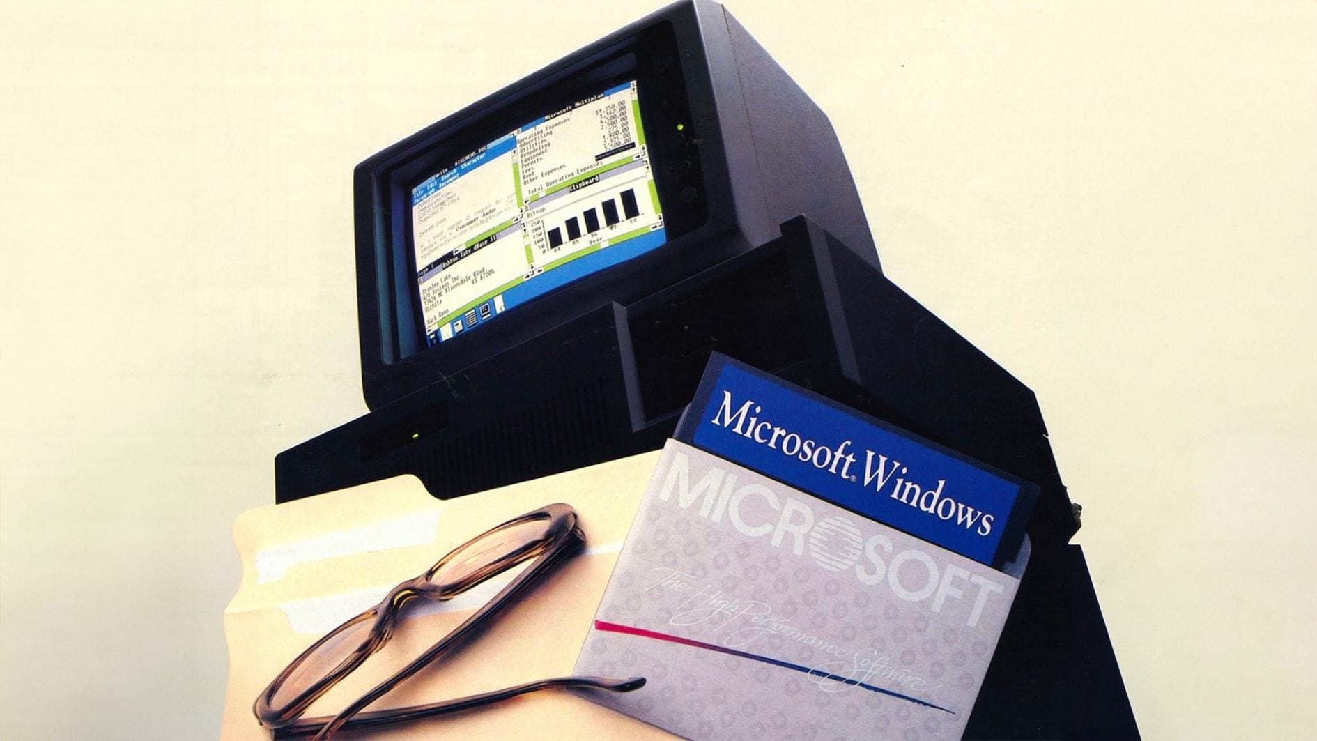 Il 20 novembre 1985 Microsoft lanciava Windows 1.0, il suo primo ...
